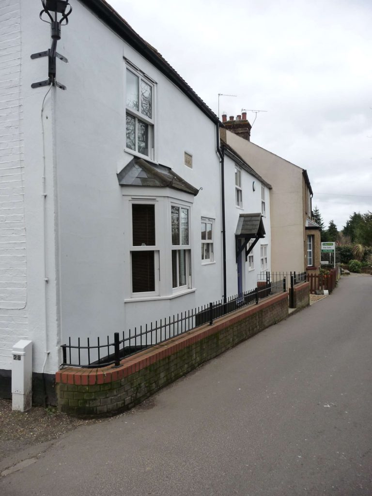 Crouch Hall Lane No.8 - Redbourn VIllage Online