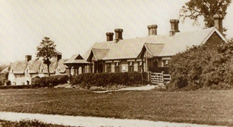 North Common Woollams - Redbourn VIllage Online